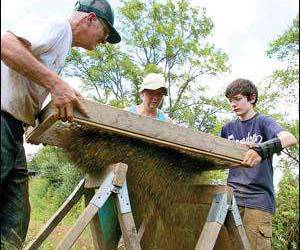 It's called archeology. Can you dig it? - Fifty volunteers comb 8,000 ...