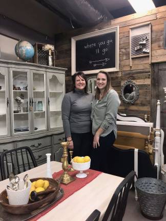 Vintage Hip Decor