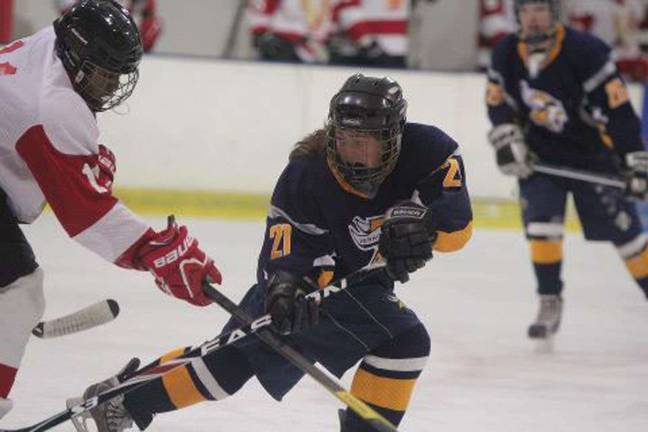 Female hockey players take over Vernon ice