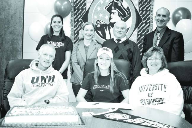 Murnane signs on with New Hampshire