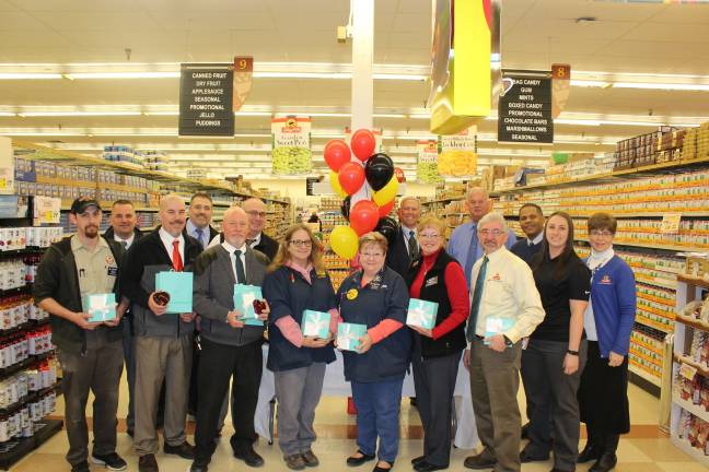 Shoprite employees honored for emergency aid
