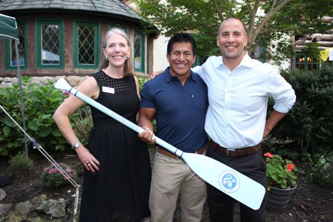 Education foundation holds wine and beer tasting